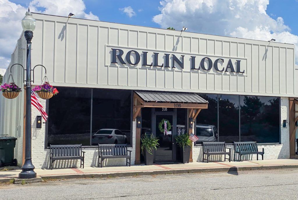 Sushi, Seafood and Southern Flavor: Rollin Local Makes Big Entrance in ...